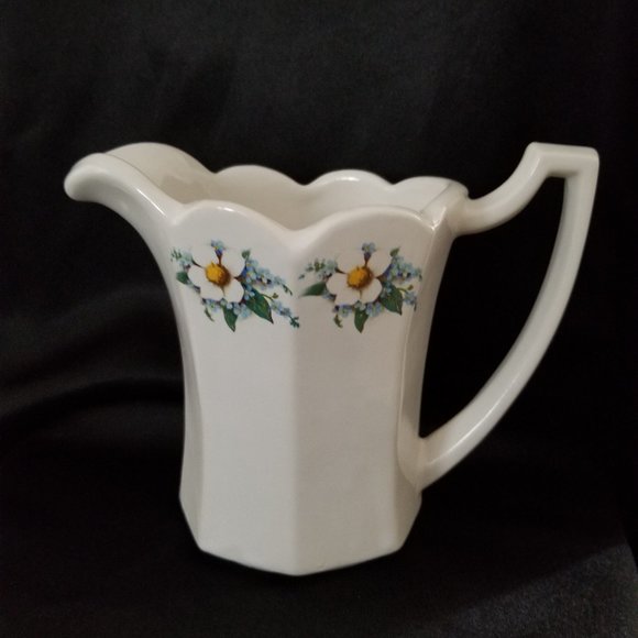 Dining | Vintage Mccoy White Scalloped Edge Pitcher | Poshmark